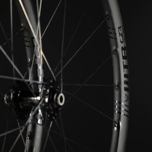 Custom Handbuilt Wheels From AVT.Bike